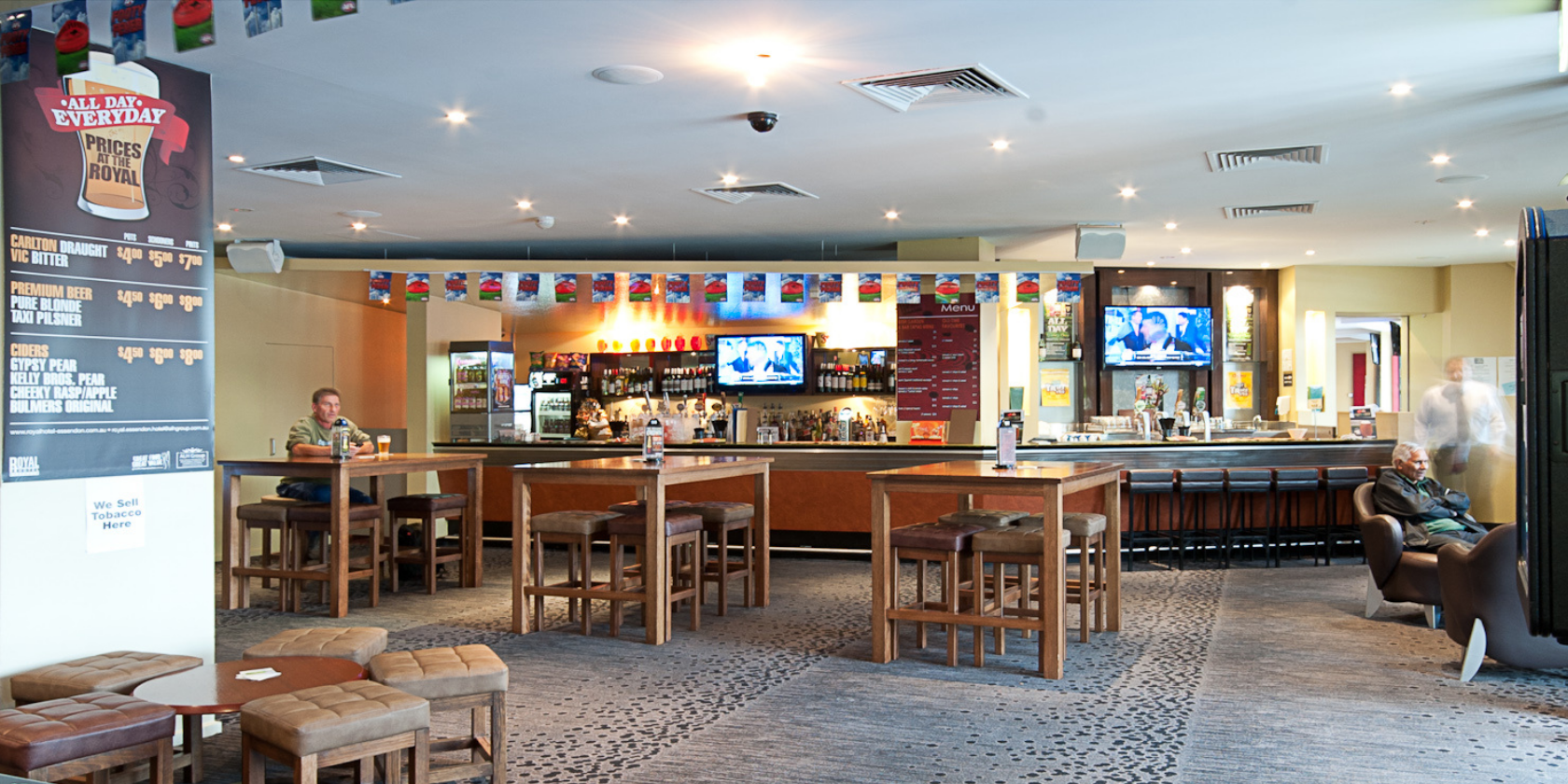 Royal Hotel - Essendon - Live at Your Local