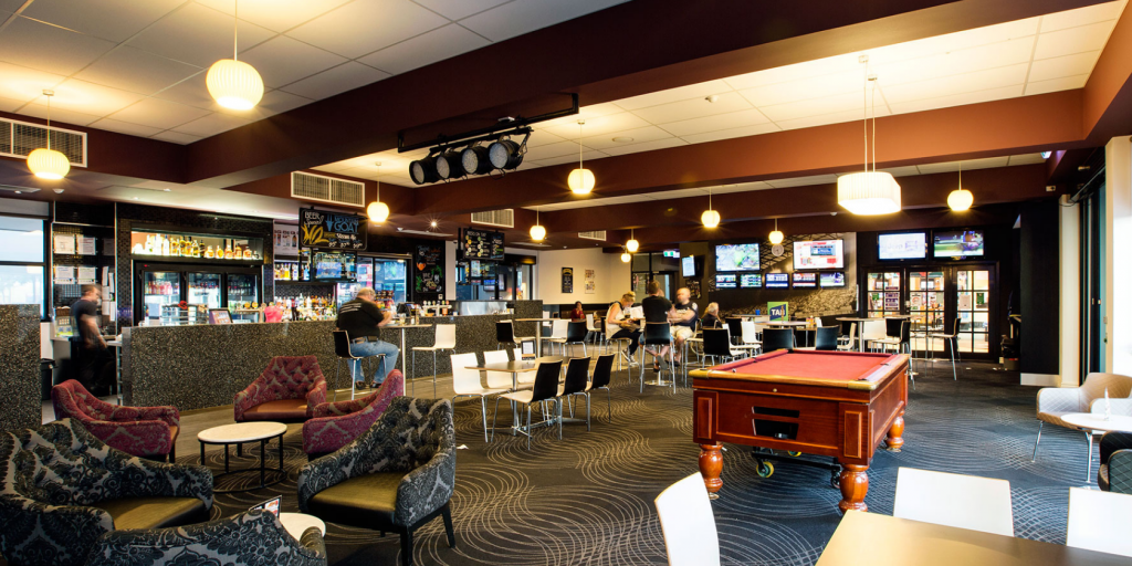 Skyways Hotel - Live at Your Local